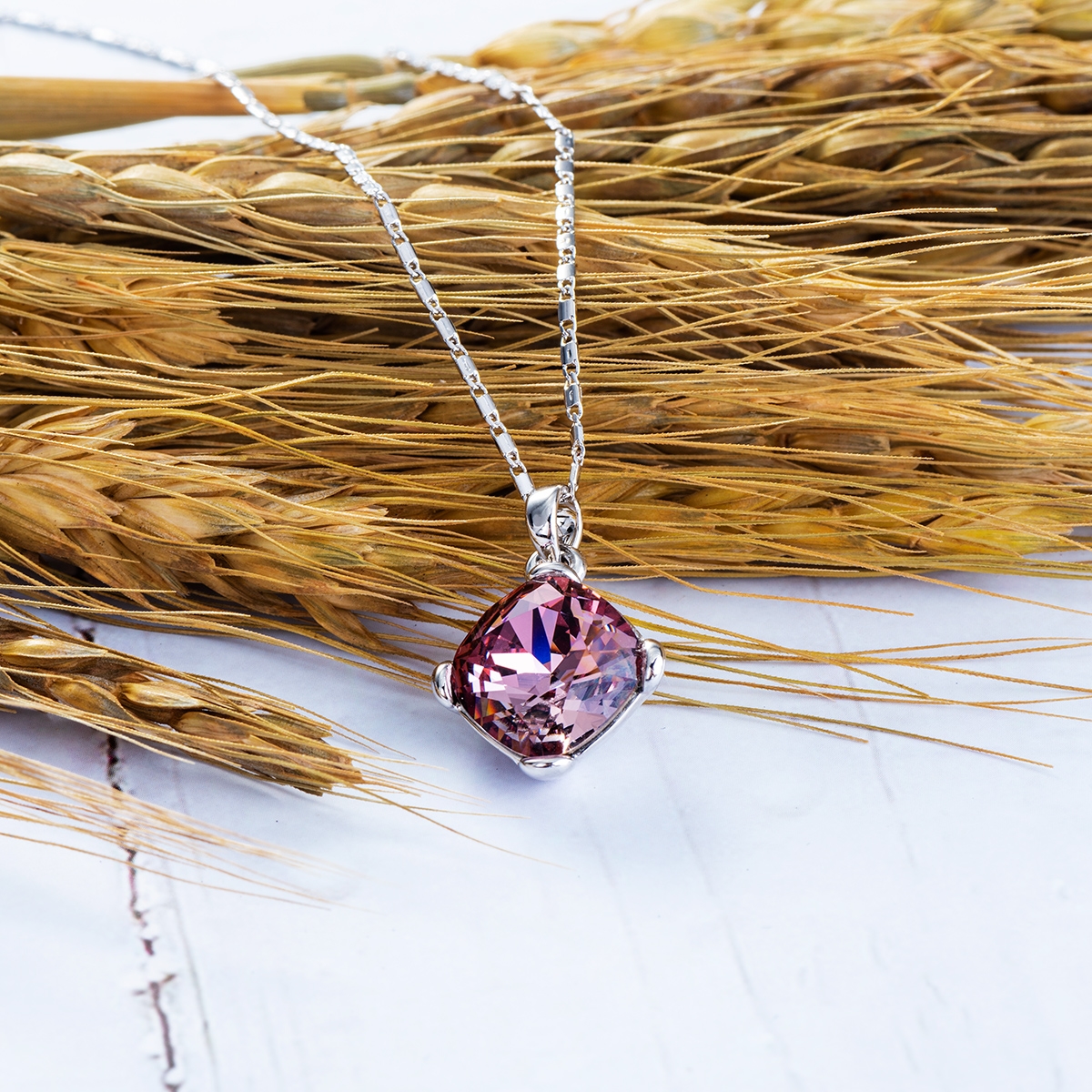 Custom Made Daily Female Collar 16 OR 18 Inches