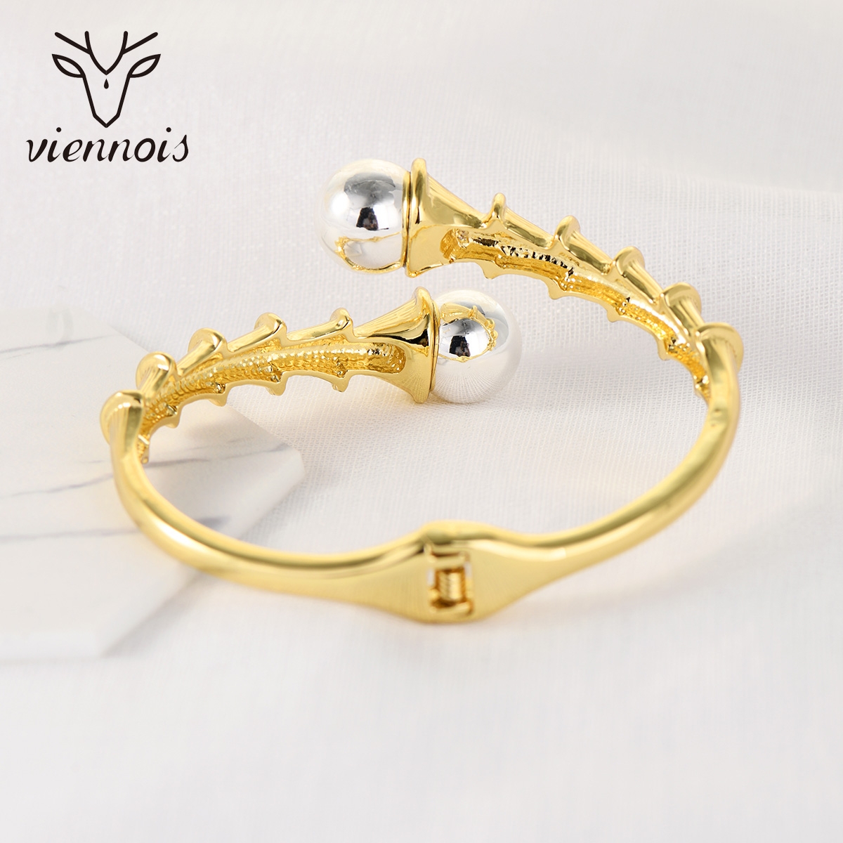 Brand New Multi-tone Plated Zinc Alloy Fashion Bangle with SGS/ISO ...