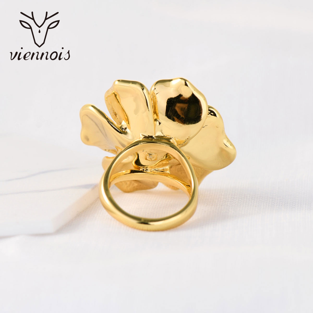 Beautiful Enamel Classic Fashion Ring