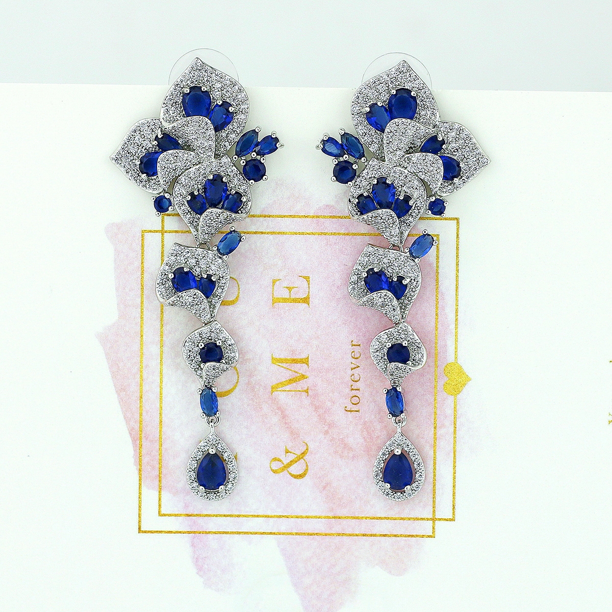 Luxury Big Dangle Earrings with Beautiful Craftmanship