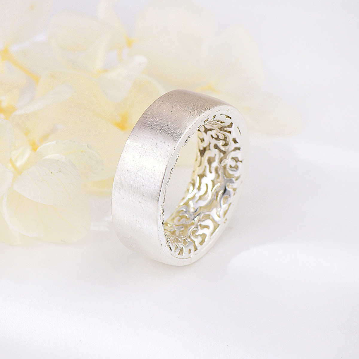 Copper or Brass Big Fashion Ring From Reliable Factory