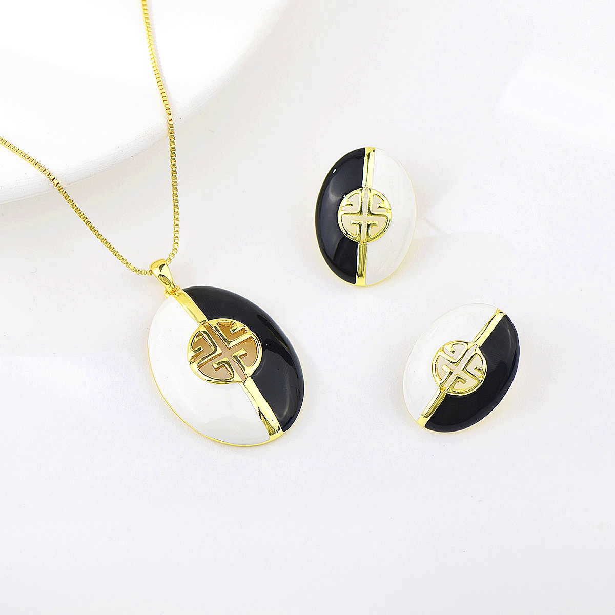 Classic Small 2 Piece Jewelry Set with 3~7 Day Delivery